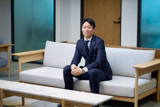 大手小売から不動産へ――18年のキャリアを生かし、郊外ロードサイド開発で日本一を目指す挑戦 ｜ OPENIA（オープニア）